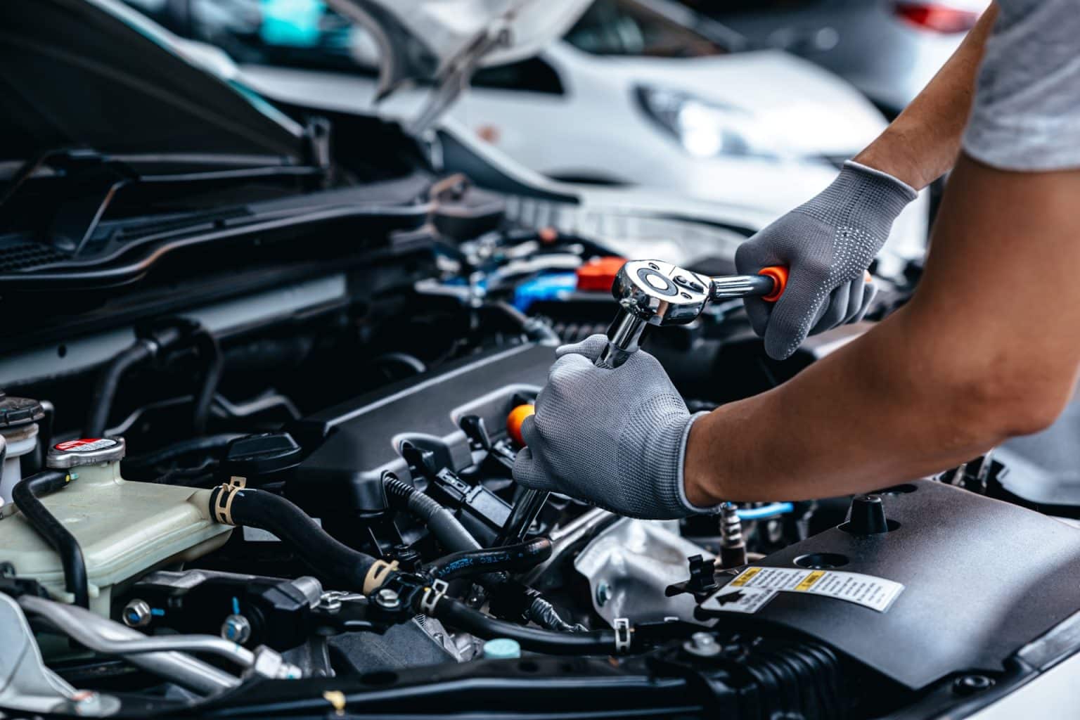 Home - PD Motors - Billingshurst garage - Servicing, MOT, Repairs ...